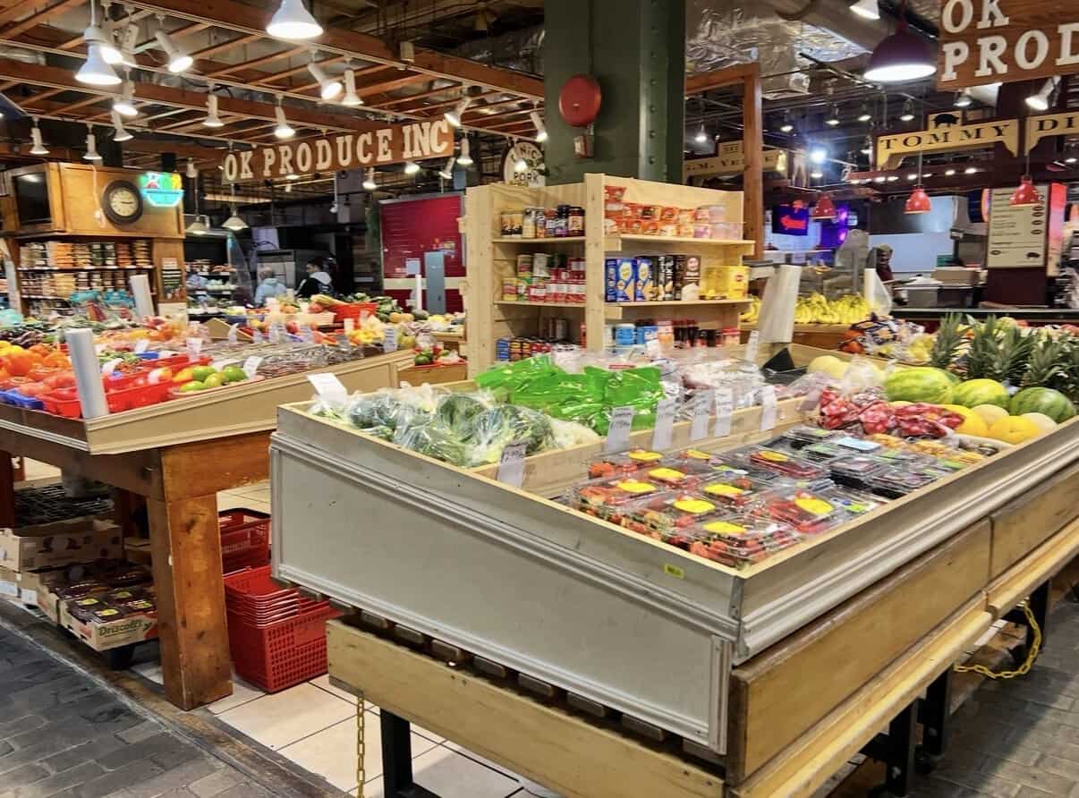 Best Food at Reading Terminal Market and How to Navigate It - Foodie ...